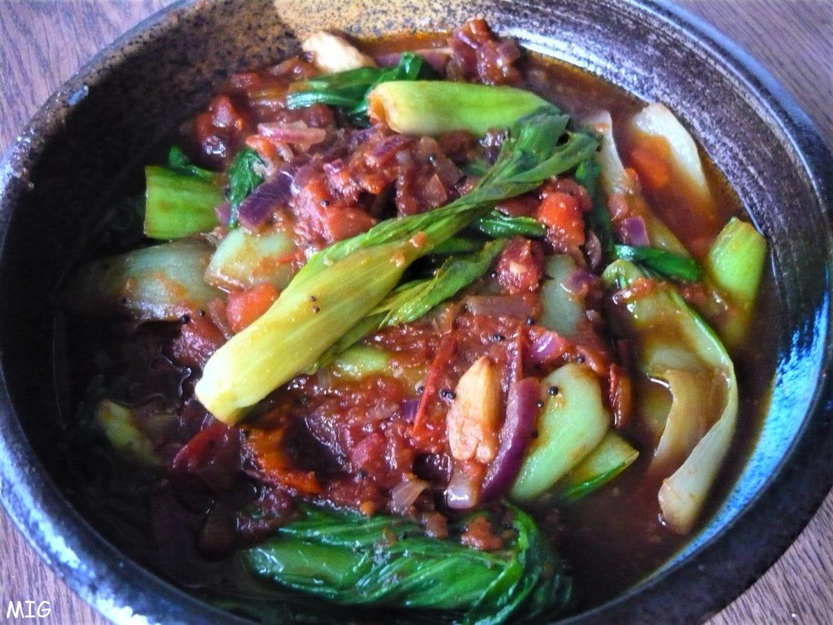 Chinese Saag (Chou Pak-Choï à l’Ail Frit et aux Epices) – Mes ...